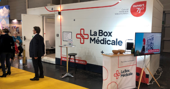 De la télémédecine dans un conteneur de marchandises, aménagé et ...